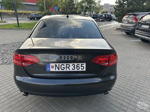 Melns Audi A4 2008 Viļņa, ar dzinēja tilpumu 2.70 L un nobraukumu 300 tūkst. km par 3999 €, foto 5 vietnē AUTOMOTO.COM.LV