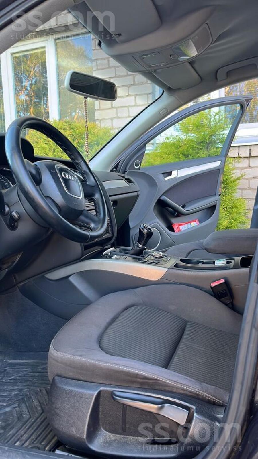 Black Audi A4 2008 in Rezekne, with an engine capacity of 2.00 L and mileage of 299 thousand km for 5300 €, photo 6 on AUTOMOTO.COM.LV