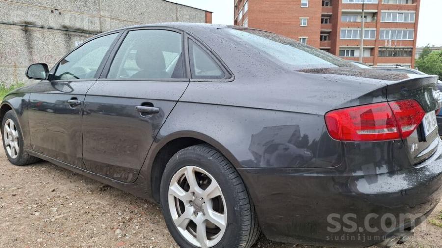 Melns Audi A4 2008 Daugavpils, ar dzinēja tilpumu 2.00 L un nobraukumu 264 tūkst. km par 4850 €, foto 9 vietnē AUTOMOTO.COM.LV