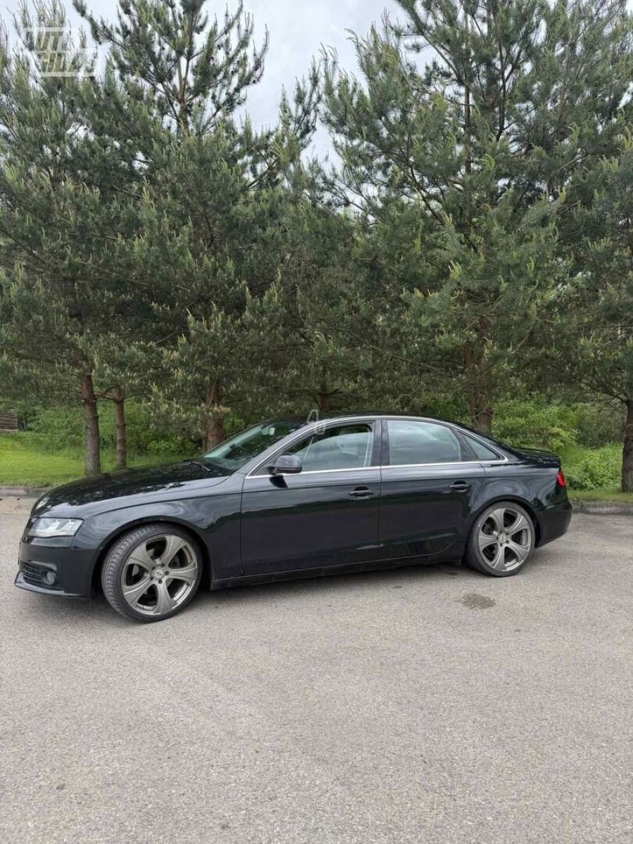 Melns Audi A4 2008 Viļņa, ar dzinēja tilpumu 2.00 L un nobraukumu 382 tūkst. km par 4300 €, foto 4 vietnē AUTOMOTO.COM.LV