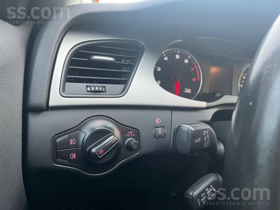 Black Audi A4 2008 in Riga, with an engine capacity of 1.80 L and mileage of 187 thousand km for 4150 €, photo 7 on AUTOMOTO.COM.LV