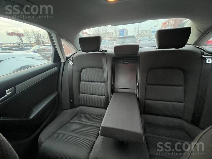 Black Audi A4 2008 in Riga, with an engine capacity of 1.80 L and mileage of 187 thousand km for 4150 €, photo 9 on AUTOMOTO.COM.LV