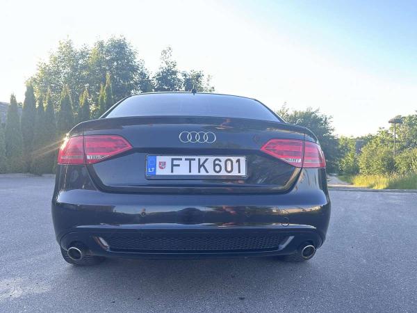 Black Audi A4 2008 in Vilnius, with an engine capacity of 2.70 L and mileage of 324 thousand km for 4800 €, photo 5 on AUTOMOTO.COM.LV