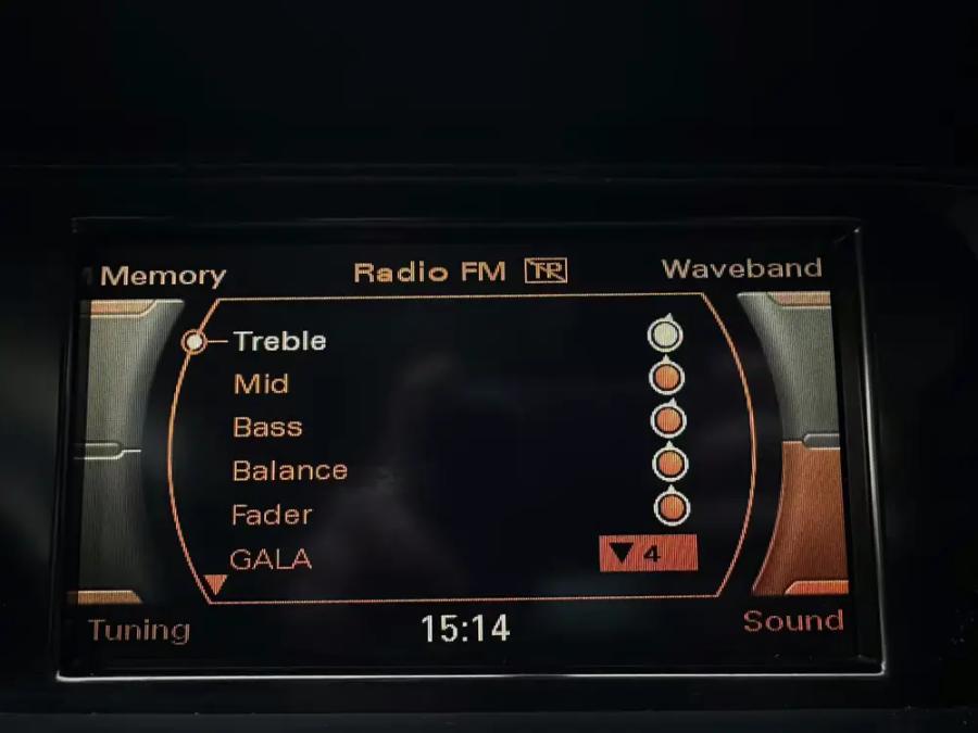 Black Audi A4 2008 in Riga, with an engine capacity of 2.00 L and mileage of 274 thousand km for 5290 €, photo 12 on AUTOMOTO.COM.LV