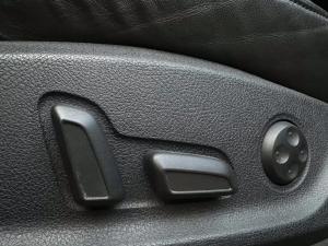 Black Audi A4 2008 in Riga, with an engine capacity of 2.00 L and mileage of 274 thousand km for 5290 €, photo 20 on AUTOMOTO.COM.LV