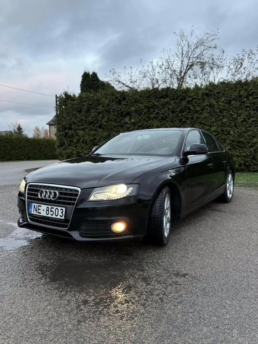 Black Audi A4 2008 in Riga, with an engine capacity of 2.00 L and mileage of 360 thousand km for 3700 €, photo 1 on AUTOMOTO.COM.LV