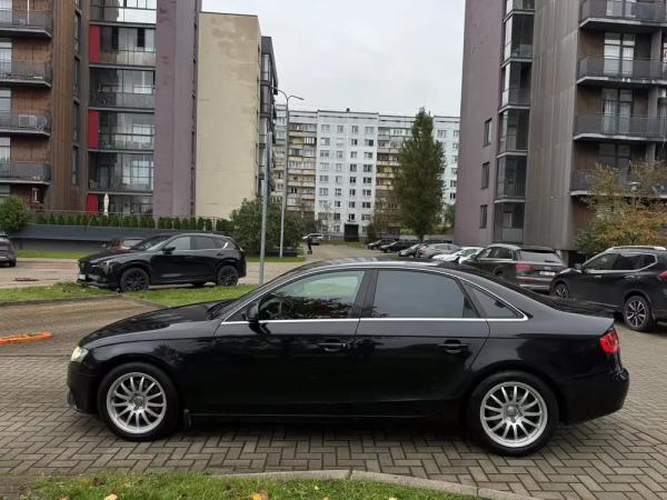 Black Audi A4 2008 in Riga, with an engine capacity of 2.00 L and mileage of 280 thousand km for 4990 €, photo 3 on AUTOMOTO.COM.LV