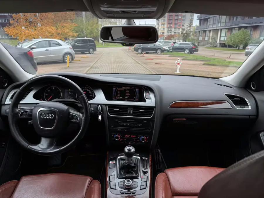 Black Audi A4 2008 in Riga, with an engine capacity of 2.00 L and mileage of 280 thousand km for 4990 €, photo 7 on AUTOMOTO.COM.LV