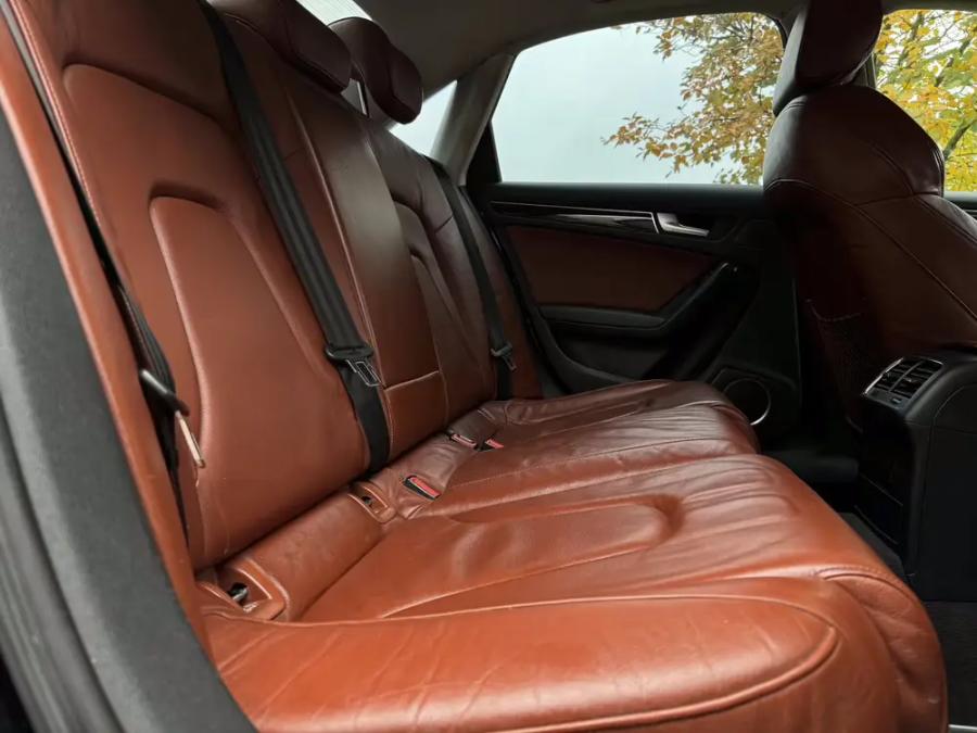 Black Audi A4 2008 in Riga, with an engine capacity of 2.00 L and mileage of 280 thousand km for 4990 €, photo 8 on AUTOMOTO.COM.LV
