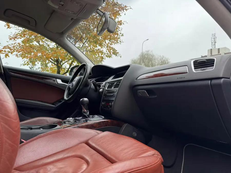 Black Audi A4 2008 in Riga, with an engine capacity of 2.00 L and mileage of 280 thousand km for 4990 €, photo 9 on AUTOMOTO.COM.LV