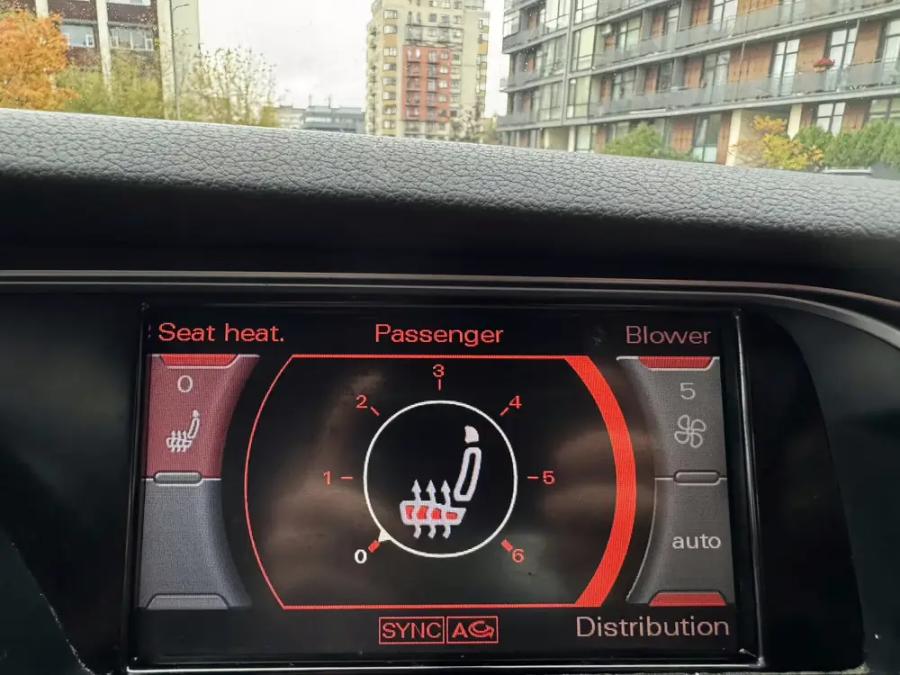 Black Audi A4 2008 in Riga, with an engine capacity of 2.00 L and mileage of 280 thousand km for 4990 €, photo 16 on AUTOMOTO.COM.LV