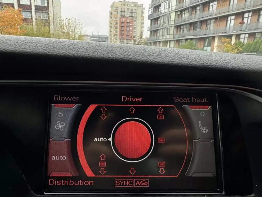 Black Audi A4 2008 in Riga, with an engine capacity of 2.00 L and mileage of 280 thousand km for 4990 €, photo 17 on AUTOMOTO.COM.LV