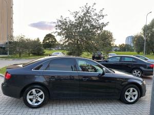 Black Audi A4 2008 in Riga, with an engine capacity of 2.00 L and mileage of 298 thousand km for 4990 €, photo 12 on AUTOMOTO.COM.LV