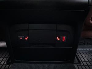 Black Audi A4 2008 in Riga, with an engine capacity of 2.00 L and mileage of 298 thousand km for 4990 €, photo 21 on AUTOMOTO.COM.LV