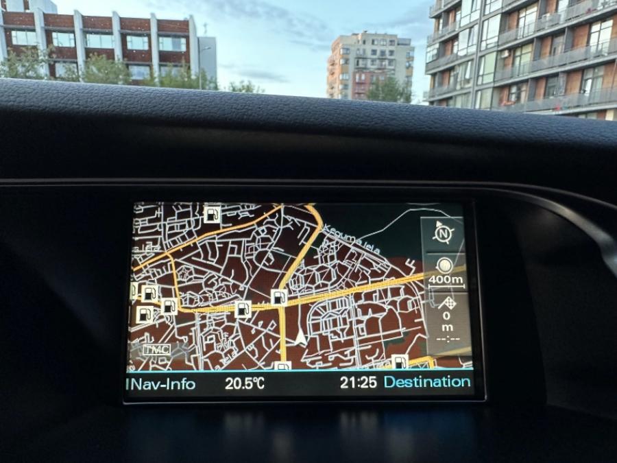 Black Audi A4 2008 in Riga, with an engine capacity of 2.00 L and mileage of 298 thousand km for 4990 €, photo 31 on AUTOMOTO.COM.LV
