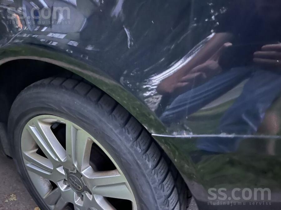 Melns Audi A4 2008 Rīga, ar dzinēja tilpumu 2.70 L un nobraukumu 426 tūkst. km par 2500 €, foto 16 vietnē AUTOMOTO.COM.LV