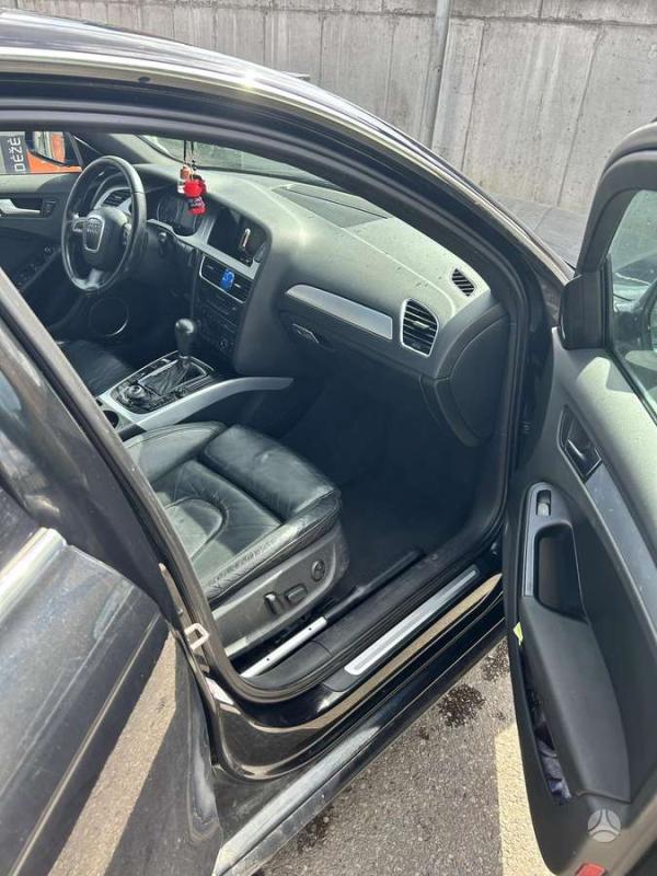 Melns Audi A4 2008 Viļņa, ar dzinēja tilpumu 2.70 L un nobraukumu 385 tūkst. km par 3200 €, foto 6 vietnē AUTOMOTO.COM.LV