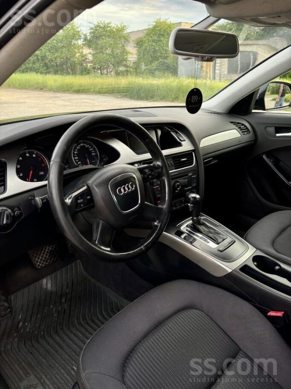 Melns Audi A4 2008 Rīga, ar dzinēja tilpumu 1.80 L un nobraukumu 300 tūkst. km par 5350 €, foto 5 vietnē AUTOMOTO.COM.LV