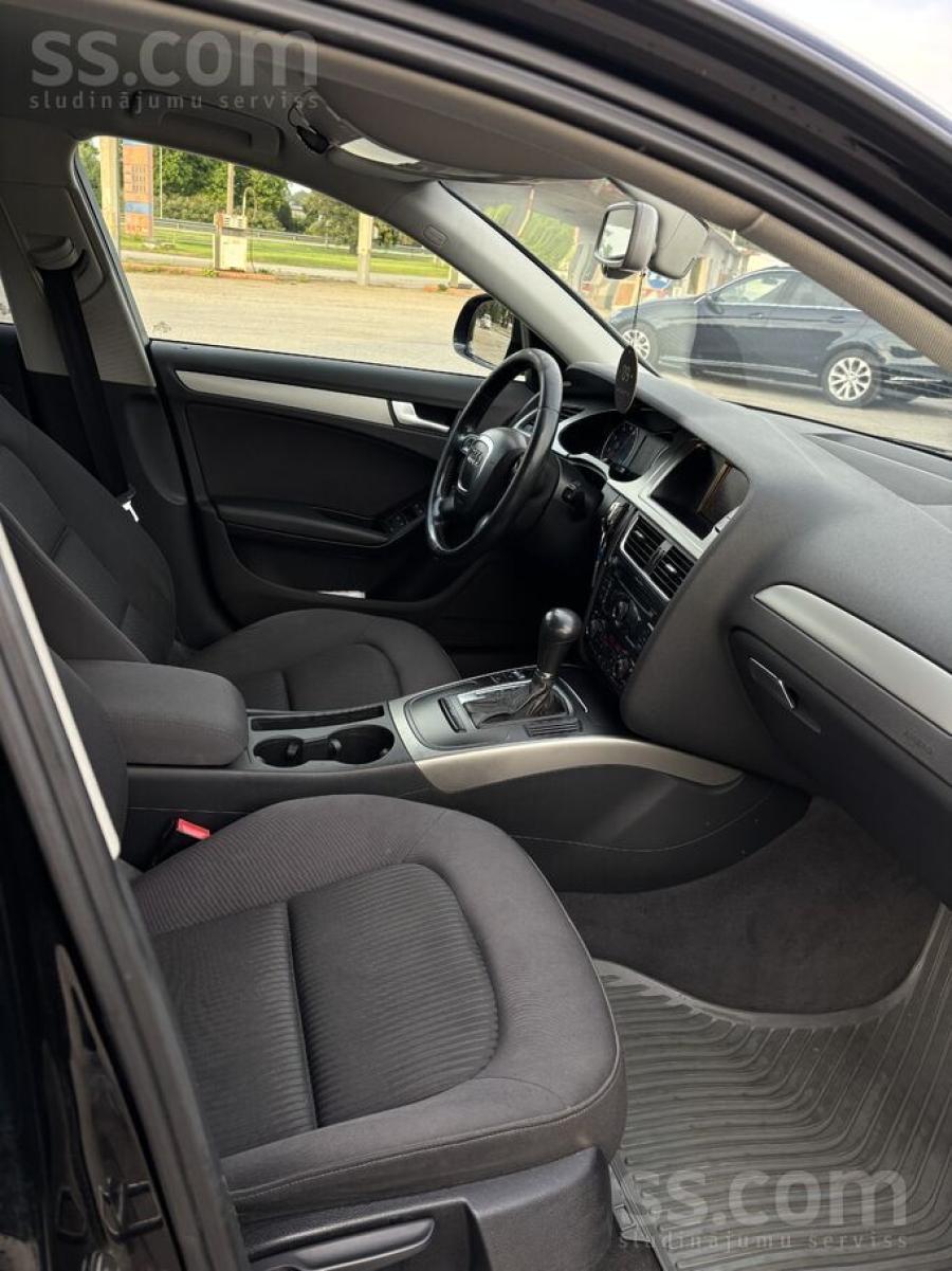 Black Audi A4 2008 in Riga, with an engine capacity of 1.80 L and mileage of 300 thousand km for 5350 €, photo 7 on AUTOMOTO.COM.LV