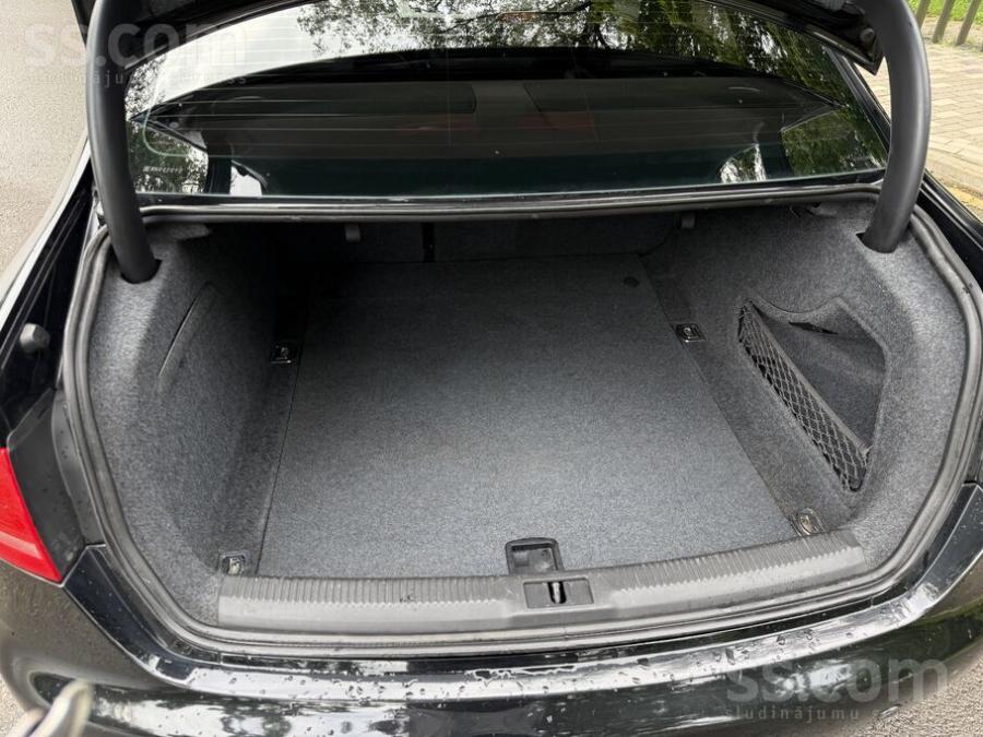 Black Audi A4 2008 in Riga, with an engine capacity of 2.70 L and mileage of 335 thousand km for 4750 €, photo 22 on AUTOMOTO.COM.LV