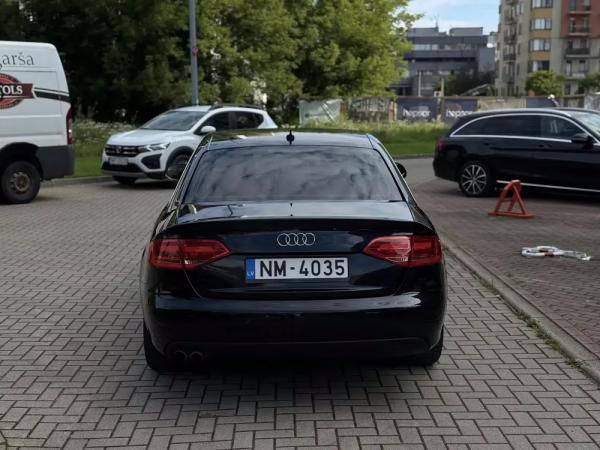 Black Audi A4 2008 in Riga, with an engine capacity of 2.00 L and mileage of 338 thousand km for 4990 €, photo 5 on AUTOMOTO.COM.LV