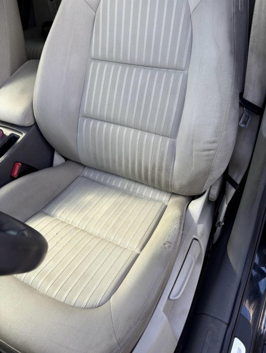Melns Audi A4 2008 Tallina, ar dzinēja tilpumu 0.00 L un nobraukumu 372 tūkst. km par 3000 €, foto 21 vietnē AUTOMOTO.COM.LV