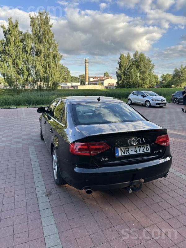 Black Audi A4 2008 in Riga, with an engine capacity of 2.70 L and mileage of 322 thousand km for 4600 €, photo 6 on AUTOMOTO.COM.LV