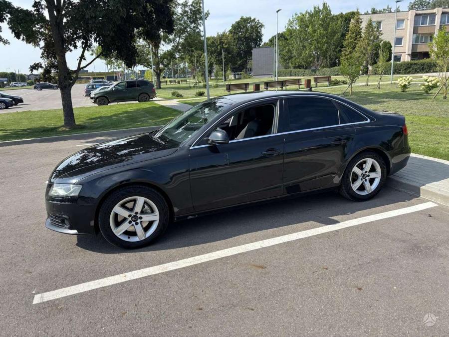 Melns Audi A4 2008 Kauņa, ar dzinēja tilpumu 2.70 L un nobraukumu 348 tūkst. km par 5200 €, foto 4 vietnē AUTOMOTO.COM.LV