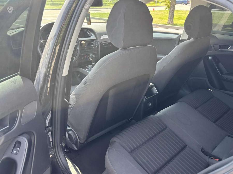 Melns Audi A4 2008 Kauņa, ar dzinēja tilpumu 2.70 L un nobraukumu 348 tūkst. km par 5200 €, foto 15 vietnē AUTOMOTO.COM.LV