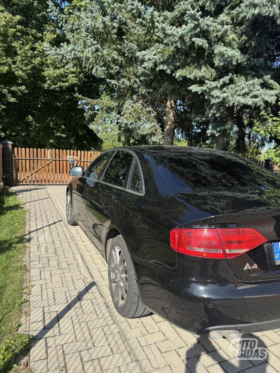 Black Audi A4 2008 in Vilnius, with an engine capacity of 2.00 L and mileage of 267 thousand km for 5600 €, photo 7 on AUTOMOTO.COM.LV