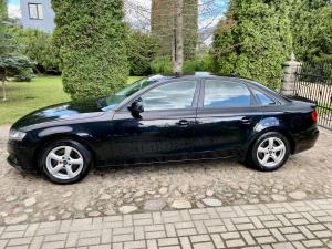 Black Audi A4 2008 in Siauliai, with an engine capacity of 1.97 L and mileage of 280 thousand km for 3499 €, photo 4 on AUTOMOTO.COM.LV