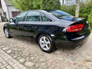 Black Audi A4 2008 in Siauliai, with an engine capacity of 1.97 L and mileage of 280 thousand km for 3499 €, photo 6 on AUTOMOTO.COM.LV