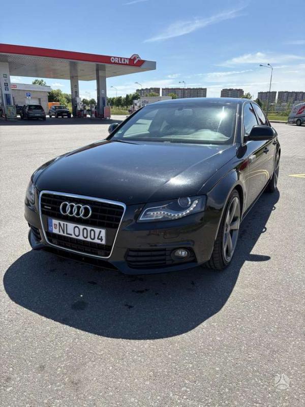 Black Audi A4 2008 in Klaipeda, with an engine capacity of 2.97 L and mileage of 302 thousand km for 5000 €, photo 1 on AUTOMOTO.COM.LV
