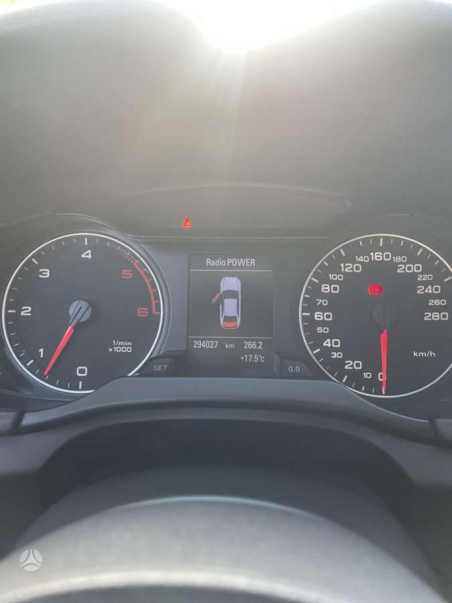 Black Audi A4 2008 in Klaipeda, with an engine capacity of 2.97 L and mileage of 302 thousand km for 5000 €, photo 12 on AUTOMOTO.COM.LV