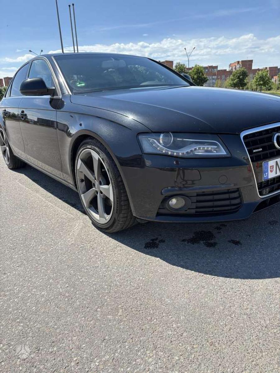 Black Audi A4 2008 in Klaipeda, with an engine capacity of 2.97 L and mileage of 302 thousand km for 5000 €, photo 29 on AUTOMOTO.COM.LV