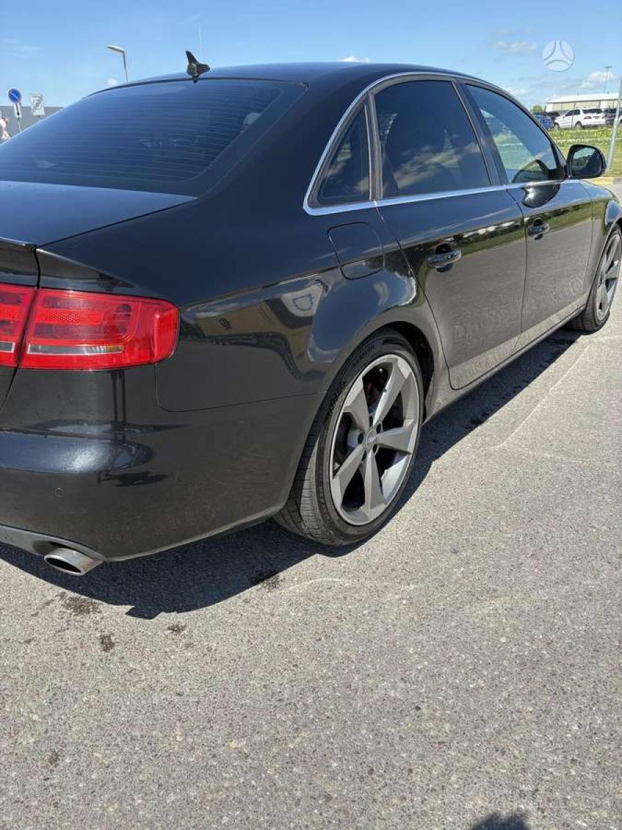 Black Audi A4 2008 in Klaipeda, with an engine capacity of 2.97 L and mileage of 302 thousand km for 5000 €, photo 31 on AUTOMOTO.COM.LV