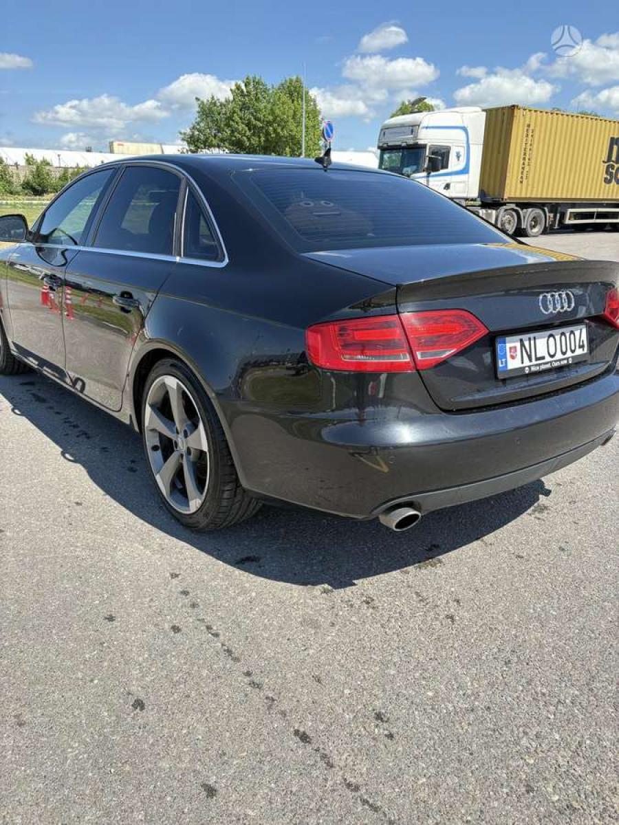 Black Audi A4 2008 in Klaipeda, with an engine capacity of 2.97 L and mileage of 302 thousand km for 5000 €, photo 33 on AUTOMOTO.COM.LV
