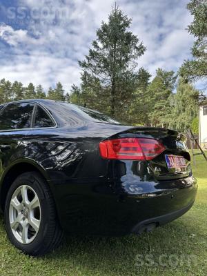 Melns Audi A4 2008 Rīga, ar dzinēja tilpumu 2.00 L un nobraukumu 238 tūkst. km par 5350 €, foto 9 vietnē AUTOMOTO.COM.LV