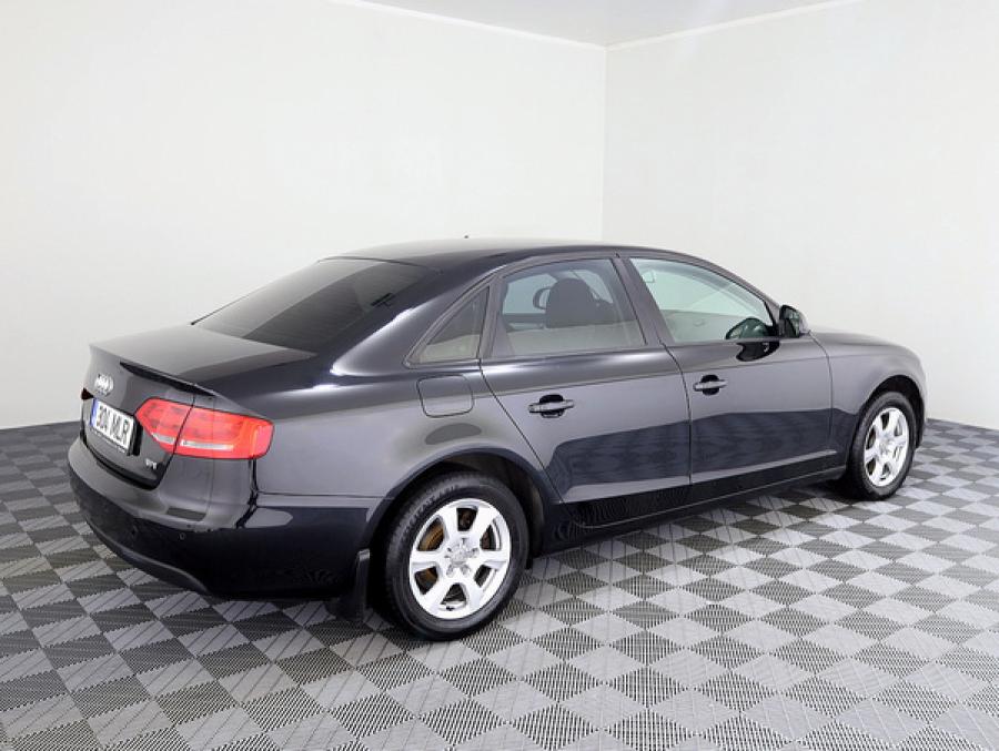 Melns Audi A4 2008 Tallina, ar dzinēja tilpumu 1.80 L un nobraukumu 158 tūkst. km par 4199 €, foto 4 vietnē AUTOMOTO.COM.LV