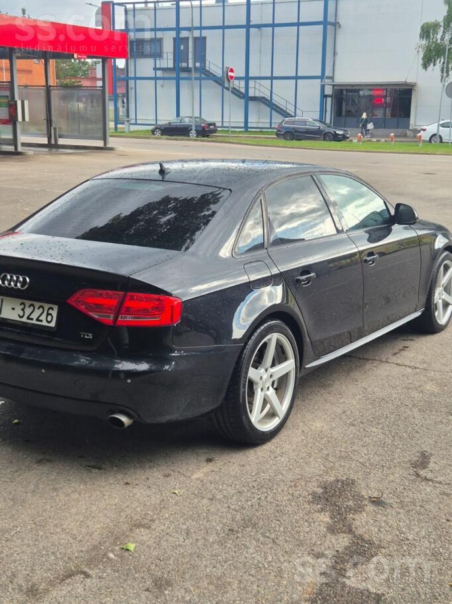 Melns Audi A4 2008 Liepāja, ar dzinēja tilpumu 3.00 L un nobraukumu 385 tūkst. km par 4000 €, foto 4 vietnē AUTOMOTO.COM.LV