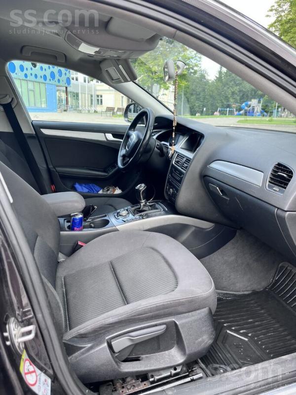 Melns Audi A4 2008 Daugavpils, ar dzinēja tilpumu 2.00 L un nobraukumu 302 tūkst. km par 4600 €, foto 9 vietnē AUTOMOTO.COM.LV