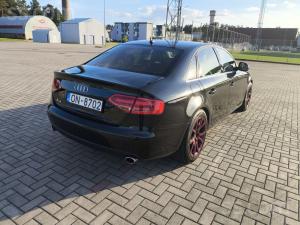 Melns Audi A4 2008 Valmiera, ar dzinēja tilpumu 2.70 L un nobraukumu 260 tūkst. km par 5600 €, foto 7 vietnē AUTOMOTO.COM.LV