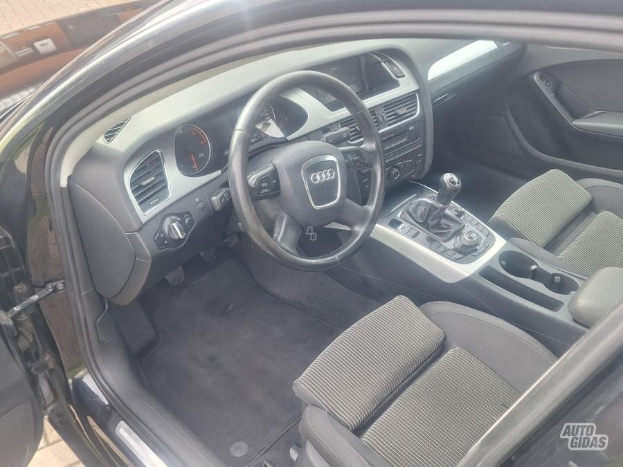 Melns Audi A4 2008 Mažeikiai, ar dzinēja tilpumu 2.00 L un nobraukumu 264 tūkst. km par 4650 €, foto 14 vietnē AUTOMOTO.COM.LV