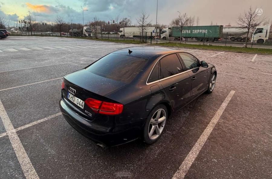 Melns Audi A4 2009 Klaipėda, ar dzinēja tilpumu 2.97 L un nobraukumu 400 tūkst. km par 3500 €, foto 3 vietnē AUTOMOTO.COM.LV