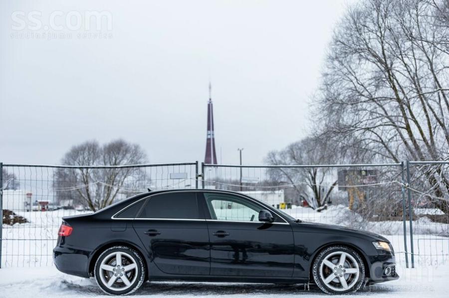 Black Audi A4 2009 in Riga, with an engine capacity of 2.00 L and mileage of 318 thousand km for 7690 €, photo 5 on AUTOMOTO.COM.LV
