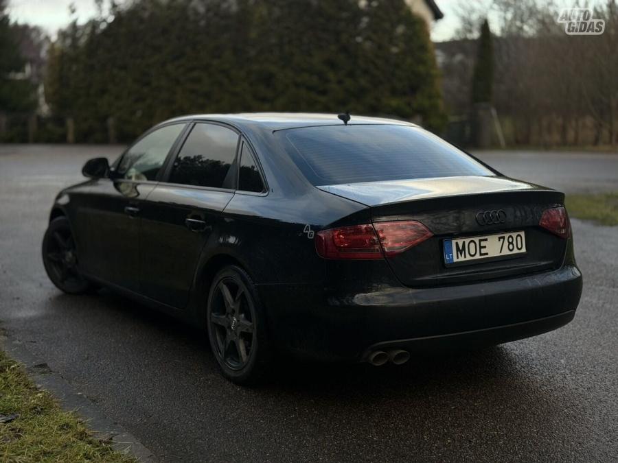 Black Audi A4 2009 in Kaunas, with an engine capacity of 2.00 L and mileage of 310 thousand km for 4200 €, photo 6 on AUTOMOTO.COM.LV