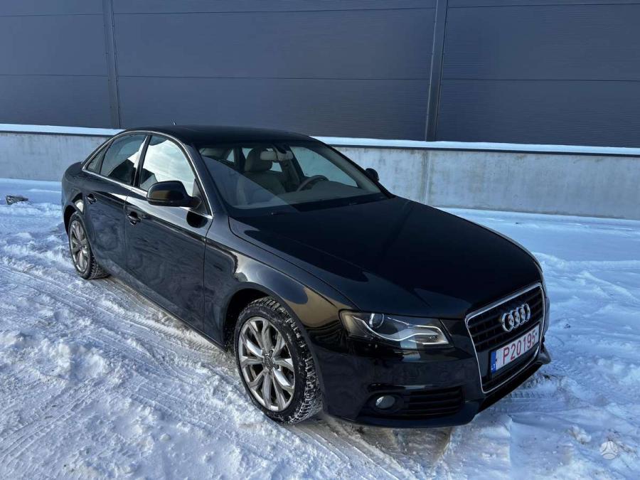 Black Audi A4 2009 in Siauliai, with an engine capacity of 1.98 L and mileage of 239 thousand km for 4390 €, photo 4 on AUTOMOTO.COM.LV