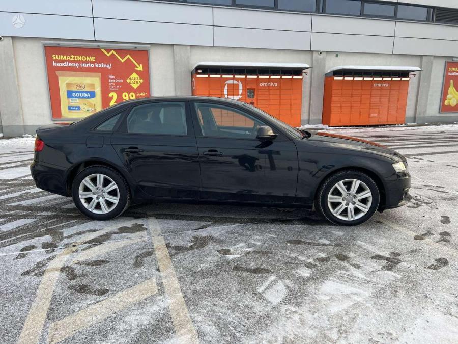 Melns Audi A4 2009 Viļņa, ar dzinēja tilpumu 2.70 L un nobraukumu 359 tūkst. km par 4400 €, foto 2 vietnē AUTOMOTO.COM.LV