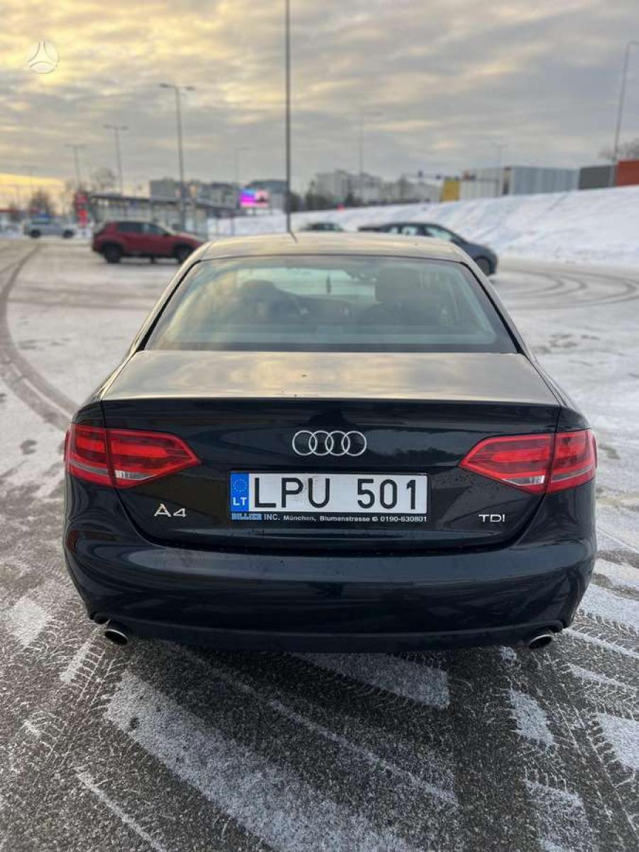 Melns Audi A4 2009 Viļņa, ar dzinēja tilpumu 2.70 L un nobraukumu 359 tūkst. km par 4400 €, foto 4 vietnē AUTOMOTO.COM.LV