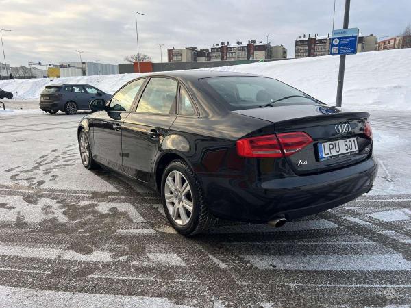 Melns Audi A4 2009 Viļņa, ar dzinēja tilpumu 2.70 L un nobraukumu 359 tūkst. km par 4400 €, foto 5 vietnē AUTOMOTO.COM.LV